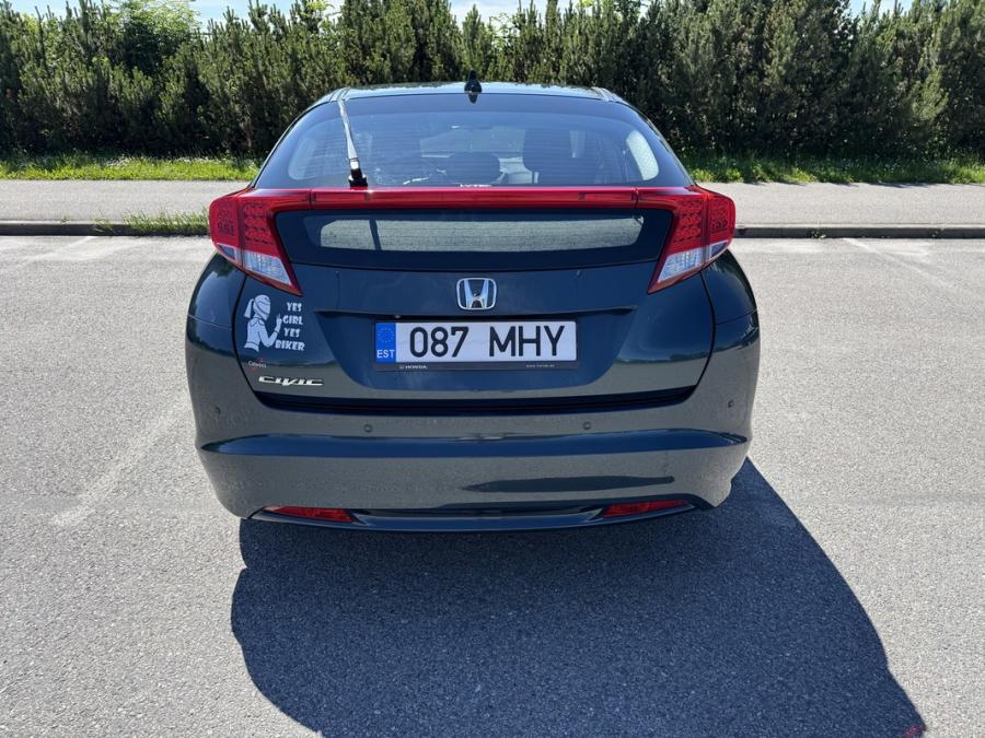 Honda Civic 2013 in Tallinn, with an engine capacity of 1.80 L and mileage of 183 thousand km for 6900 €, photo 13 on AUTOMOTO.COM.LV