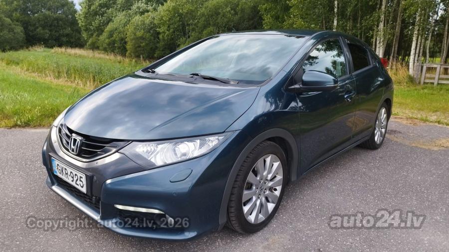 Honda Civic 2013 in Tallinn, with an engine capacity of 1.60 L and mileage of 383 thousand km for 4400 €, photo 1 on AUTOMOTO.COM.LV