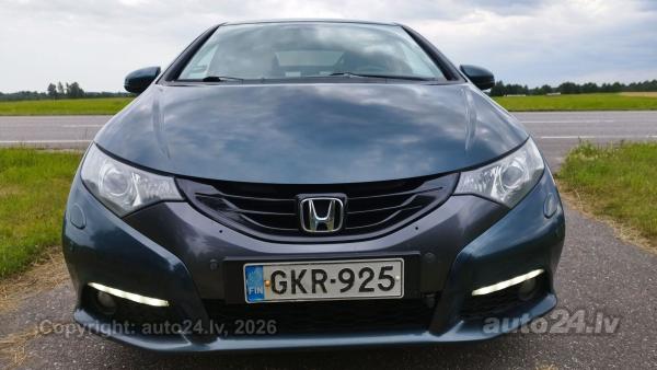 Honda Civic 2013 Tallina, ar dzinēja tilpumu 1.60 L un nobraukumu 383 tūkst. km par 4400 €, foto 3 vietnē AUTOMOTO.COM.LV