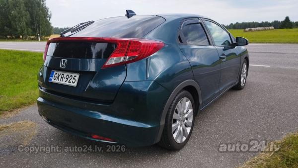 Honda Civic 2013 Tallina, ar dzinēja tilpumu 1.60 L un nobraukumu 383 tūkst. km par 4400 €, foto 9 vietnē AUTOMOTO.COM.LV