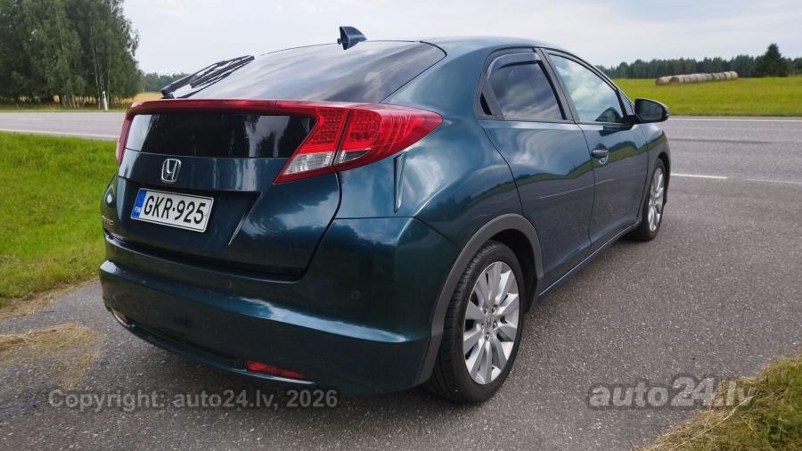 Honda Civic 2013 in Tallinn, with an engine capacity of 1.60 L and mileage of 383 thousand km for 4400 €, photo 10 on AUTOMOTO.COM.LV