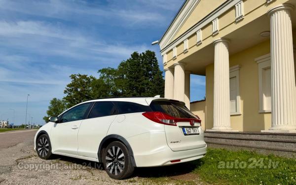 Honda Civic 2014 Tallina, ar dzinēja tilpumu 1.60 L un nobraukumu 137 tūkst. km par 9000 €, foto 4 vietnē AUTOMOTO.COM.LV