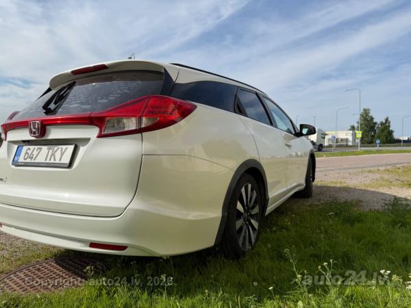 Honda Civic 2014 Tallina, ar dzinēja tilpumu 1.60 L un nobraukumu 137 tūkst. km par 9000 €, foto 5 vietnē AUTOMOTO.COM.LV