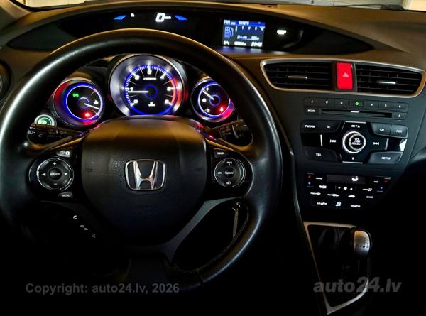 Honda Civic 2014 Tallina, ar dzinēja tilpumu 1.60 L un nobraukumu 137 tūkst. km par 9000 €, foto 10 vietnē AUTOMOTO.COM.LV