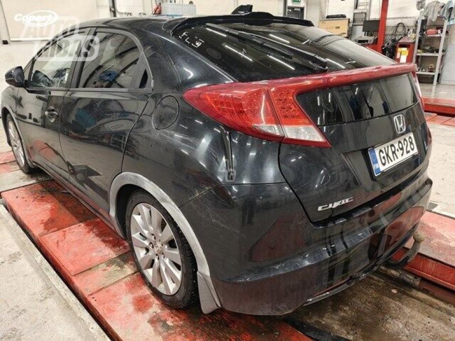 Honda Civic 2015 Radviliškis, ar dzinēja tilpumu 1.60 L un nobraukumu 300 tūkst. km par 2900 €, foto 3 vietnē AUTOMOTO.COM.LV