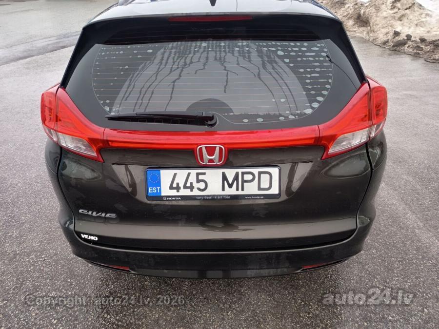 Honda Civic 2015 in Tallinn, with an engine capacity of 1.80 L and mileage of 112 thousand km for 10200 €, photo 2 on AUTOMOTO.COM.LV
