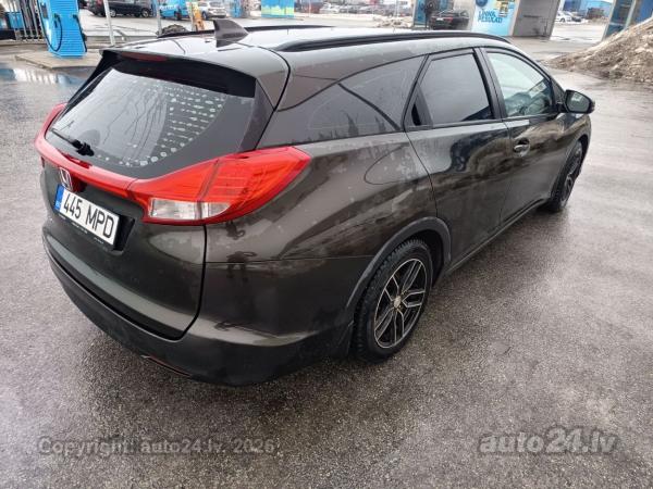 Honda Civic 2015 Tallina, ar dzinēja tilpumu 1.80 L un nobraukumu 112 tūkst. km par 10200 €, foto 10 vietnē AUTOMOTO.COM.LV