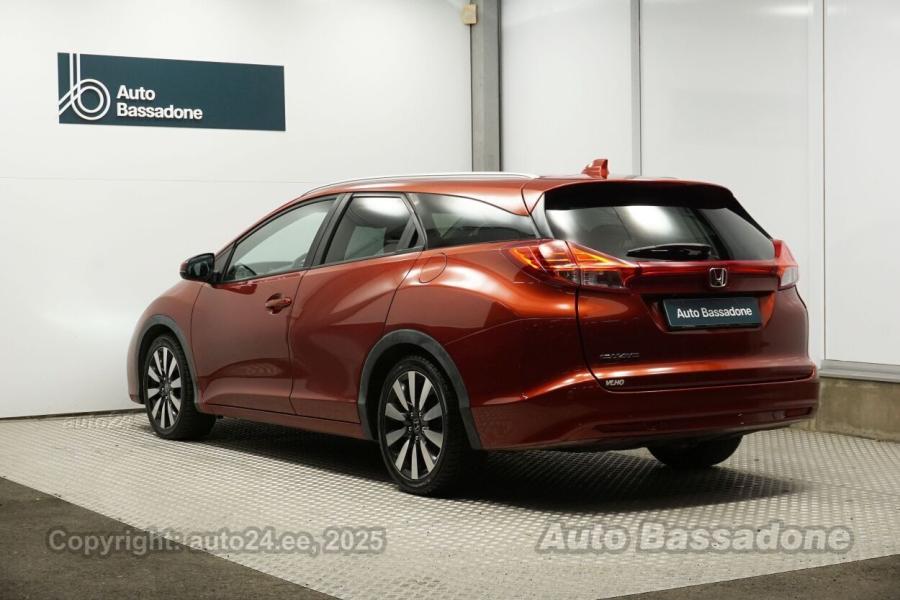 Honda Civic 2016 Tallina, ar dzinēja tilpumu 1.80 L un nobraukumu 102 tūkst. km par 11900 €, foto 2 vietnē AUTOMOTO.COM.LV