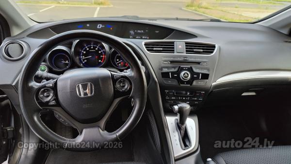 Honda Civic 2016 in Tallinn, with an engine capacity of 1.80 L and mileage of 150 thousand km for 9300 €, photo 5 on AUTOMOTO.COM.LV