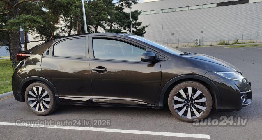 Хонда Цивик 2016 в Таллин, объемом двигателя 1.80 л и пробегом 150 тыс. км за 9300 €, фото 12 на AUTOMOTO.COM.LV
