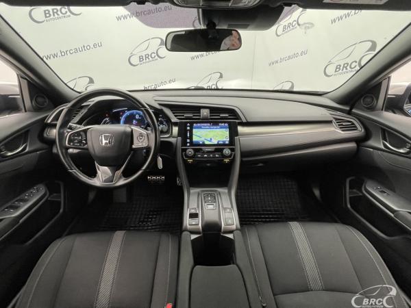 Honda Civic 2018 in Vilnius, with an engine capacity of 1.60 L and mileage of 190 thousand km for 11900 €, photo 3 on AUTOMOTO.COM.LV