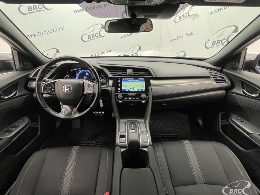 Honda Civic 2018 in Vilnius, with an engine capacity of 1.60 L and mileage of 190 thousand km for 11900 €, photo 4 on AUTOMOTO.COM.LV