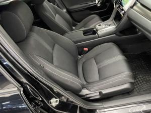 Honda Civic 2018 in Vilnius, with an engine capacity of 1.60 L and mileage of 190 thousand km for 11900 €, photo 6 on AUTOMOTO.COM.LV