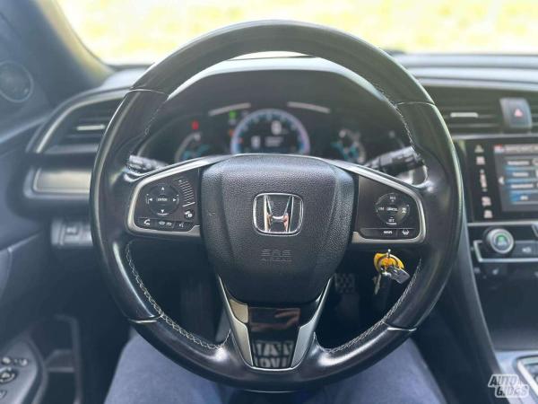 Honda Civic 2019 in Vilnius, with an engine capacity of 1.00 L and mileage of 154 thousand km for 10950 €, photo 9 on AUTOMOTO.COM.LV