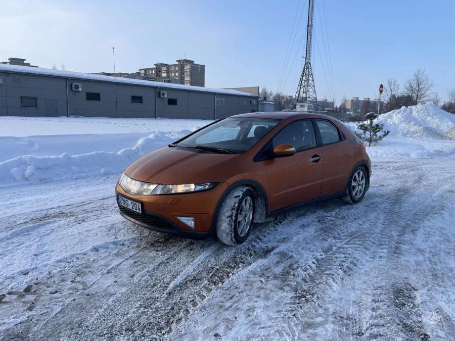 Oranžs Honda Civic 2008 Kauņa, ar dzinēja tilpumu 1.80 L un nobraukumu 210 tūkst. km par 2650 €, foto 1 vietnē AUTOMOTO.COM.LV