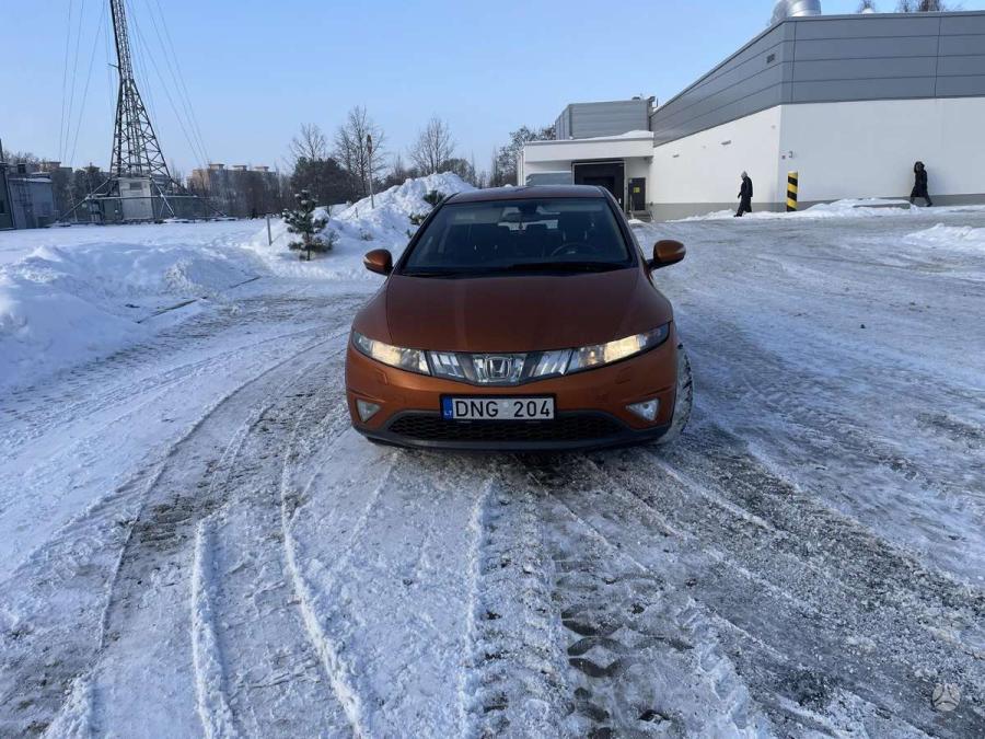 Oranžs Honda Civic 2008 Kauņa, ar dzinēja tilpumu 1.80 L un nobraukumu 210 tūkst. km par 2650 €, foto 2 vietnē AUTOMOTO.COM.LV
