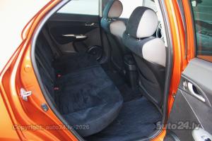 Orange Honda Civic 2009 in Tartu, with an engine capacity of 1.80 L and mileage of 210 thousand km for 2750 €, photo 13 on AUTOMOTO.COM.LV