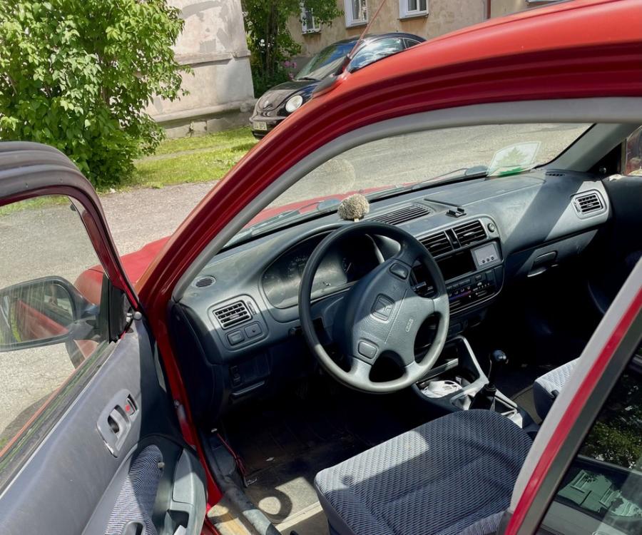 Sarkans Honda Civic 1996 Jehvi, ar dzinēja tilpumu 1.60 L un nobraukumu 257 tūkst. km par 800 €, foto 7 vietnē AUTOMOTO.COM.LV