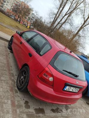 Красный Хонда Цивик 2002 в Лиепая, объемом двигателя 1.70 л и пробегом 330 тыс. км за 1100 €, фото 5 на AUTOMOTO.COM.LV