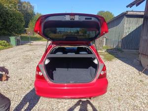 Sarkans Honda Civic 2002 Ventspils, ar dzinēja tilpumu 1.60 L un nobraukumu 179 tūkst. km par 1350 €, foto 6 vietnē AUTOMOTO.COM.LV