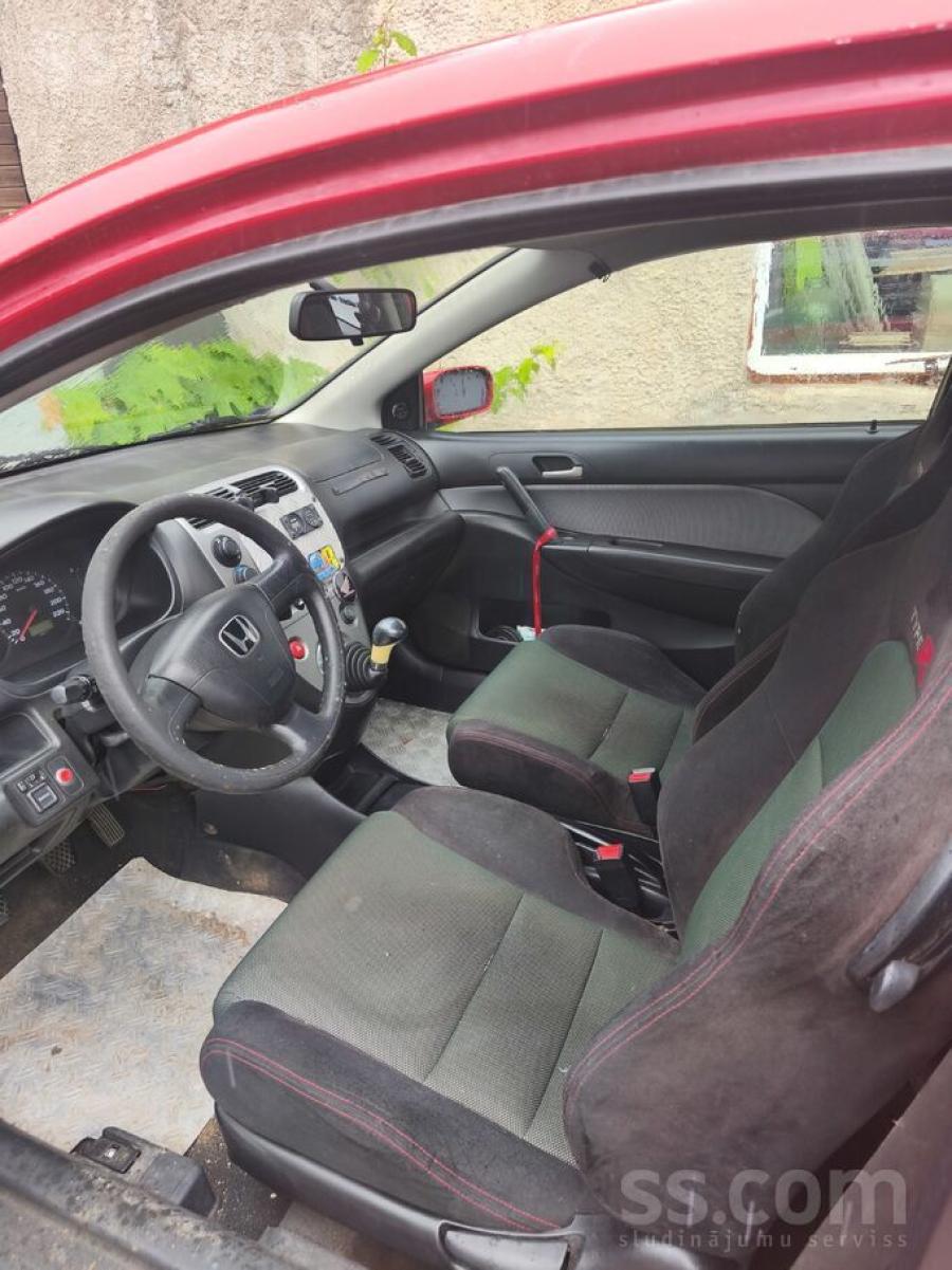 Sarkans Honda Civic 2003 Valka, ar dzinēja tilpumu 1.60 L un nobraukumu 160 tūkst. km par 920 €, foto 8 vietnē AUTOMOTO.COM.LV