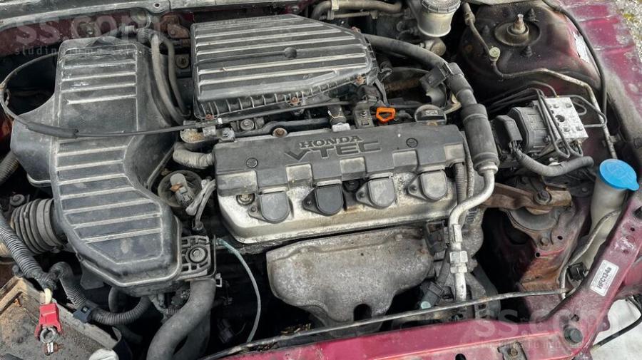 Sarkans Honda Civic 2003 Valka, ar dzinēja tilpumu 1.60 L un nobraukumu 160 tūkst. km par 920 €, foto 18 vietnē AUTOMOTO.COM.LV