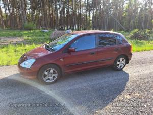 Sarkans Honda Civic 2003 Tallina, ar dzinēja tilpumu 1.60 L un nobraukumu 158 tūkst. km par 2800 €, foto  vietnē AUTOMOTO.COM.LV