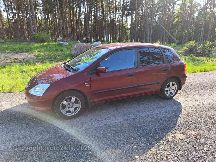 Red Honda Civic 2003 in Tallinn, with an engine capacity of 1.60 L and mileage of 158 thousand km for 2800 €, photo 1 on AUTOMOTO.COM.LV