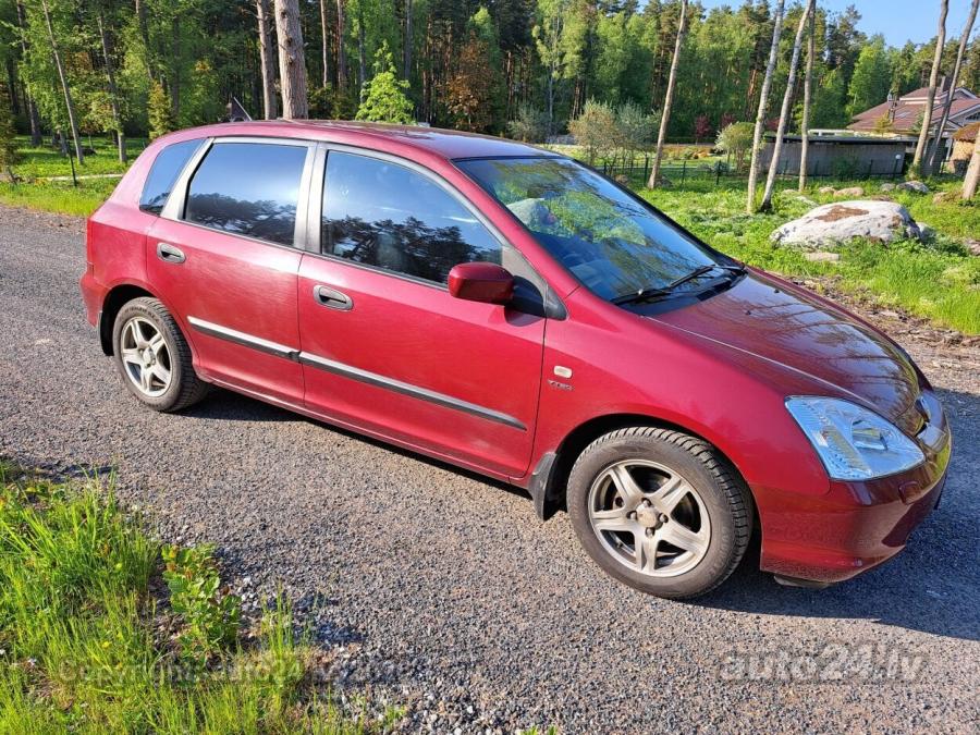 Red Honda Civic 2003 in Tallinn, with an engine capacity of 1.60 L and mileage of 158 thousand km for 2800 €, photo 4 on AUTOMOTO.COM.LV