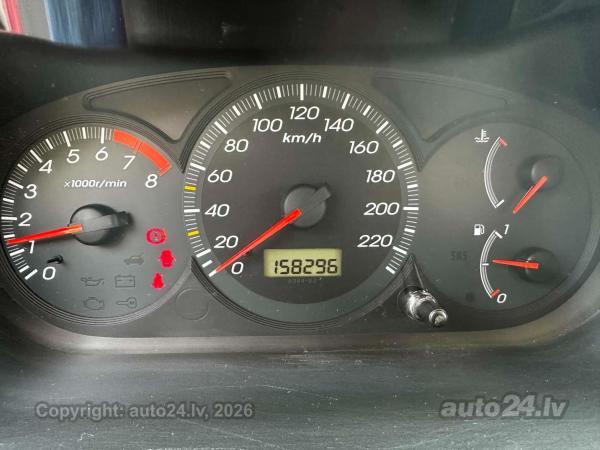 Sarkans Honda Civic 2003 Tallina, ar dzinēja tilpumu 1.60 L un nobraukumu 158 tūkst. km par 2800 €, foto 7 vietnē AUTOMOTO.COM.LV