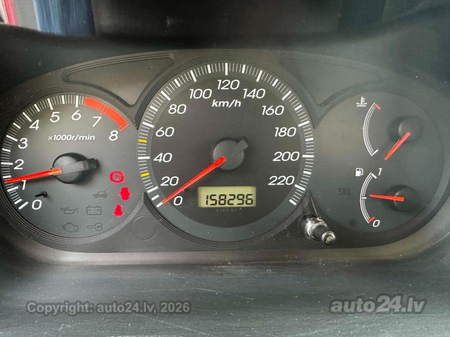 Red Honda Civic 2003 in Tallinn, with an engine capacity of 1.60 L and mileage of 158 thousand km for 2800 €, photo 7 on AUTOMOTO.COM.LV