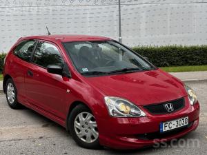 Red Honda Civic 2004 in Riga, with an engine capacity of 1.60 L and mileage of 286 thousand km for 1000 €, photo 3 on AUTOMOTO.COM.LV