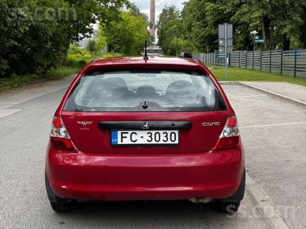 Sarkans Honda Civic 2004 Rīga, ar dzinēja tilpumu 1.60 L un nobraukumu 286 tūkst. km par 1000 €, foto 7 vietnē AUTOMOTO.COM.LV