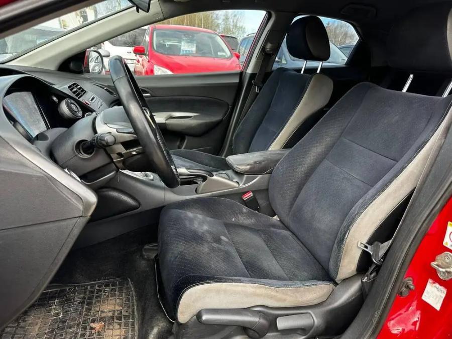 Sarkans Honda Civic 2006 Jelgava, ar dzinēja tilpumu 2.20 L un nobraukumu 330 tūkst. km par 1000 €, foto 9 vietnē AUTOMOTO.COM.LV