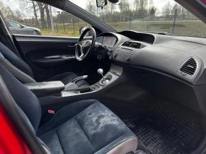 Sarkans Honda Civic 2006 Jelgava, ar dzinēja tilpumu 2.20 L un nobraukumu 330 tūkst. km par 1000 €, foto 11 vietnē AUTOMOTO.COM.LV