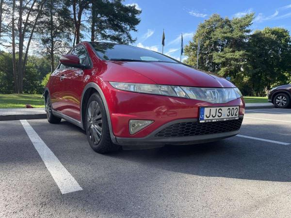 Sarkans Honda Civic 2006 Viļņa, ar dzinēja tilpumu 1.80 L un nobraukumu 241 tūkst. km par 1490 €, foto 2 vietnē AUTOMOTO.COM.LV