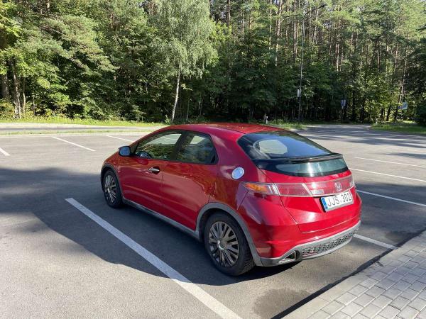 Sarkans Honda Civic 2006 Viļņa, ar dzinēja tilpumu 1.80 L un nobraukumu 241 tūkst. km par 1490 €, foto 9 vietnē AUTOMOTO.COM.LV