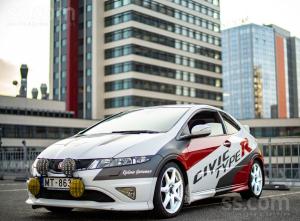 Sarkans Honda Civic 2007 Rīga, ar dzinēja tilpumu 2.00 L un nobraukumu 238 tūkst. km par 6700 €, foto 3 vietnē AUTOMOTO.COM.LV