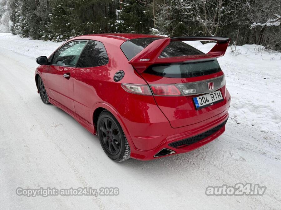 Sarkans Honda Civic 2007 Rapla, ar dzinēja tilpumu 2.00 L un nobraukumu 237 tūkst. km par 8500 €, foto 4 vietnē AUTOMOTO.COM.LV