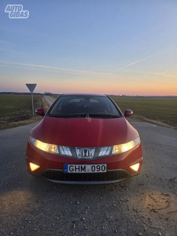 Sarkans Honda Civic 2007 Panevēža, ar dzinēja tilpumu 1.30 L un nobraukumu 234 tūkst. km par 1699 €, foto 6 vietnē AUTOMOTO.COM.LV