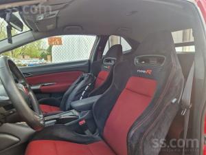 Red Honda Civic 2007 in Jelgava, with an engine capacity of 2.00 L and mileage of 249 thousand km for 7850 €, photo 7 on AUTOMOTO.COM.LV