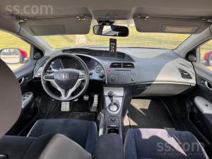 Sarkans Honda Civic 2007 Rīga, ar dzinēja tilpumu 1.80 L un nobraukumu 304 tūkst. km par 1900 €, foto 11 vietnē AUTOMOTO.COM.LV