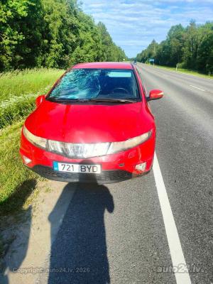 Red Honda Civic 2007 in Tartu, with an engine capacity of 1.80 L and mileage of 210 thousand km for 799 €, photo  on AUTOMOTO.COM.LV