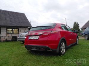 Красный Хонда Цивик 2007 в Рига, объемом двигателя 1.80 л и пробегом 274 тыс. км за 1100 €, фото 4 на AUTOMOTO.COM.LV