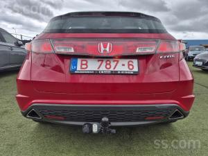 Sarkans Honda Civic 2007 Liepāja, ar dzinēja tilpumu 2.20 L un nobraukumu 287 tūkst. km par 3700 €, foto 7 vietnē AUTOMOTO.COM.LV
