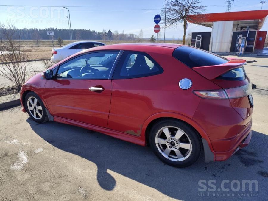 Sarkans Honda Civic 2007 Rīga, ar dzinēja tilpumu 2.00 L un nobraukumu 262 tūkst. km par 3600 €, foto 1 vietnē AUTOMOTO.COM.LV
