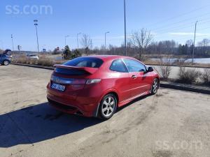 Sarkans Honda Civic 2007 Rīga, ar dzinēja tilpumu 2.00 L un nobraukumu 262 tūkst. km par 3600 €, foto 3 vietnē AUTOMOTO.COM.LV