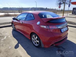 Sarkans Honda Civic 2007 Rīga, ar dzinēja tilpumu 2.00 L un nobraukumu 262 tūkst. km par 3600 €, foto 6 vietnē AUTOMOTO.COM.LV