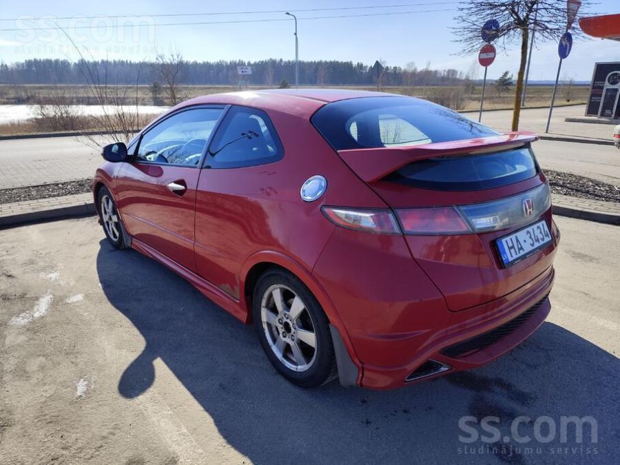 Sarkans Honda Civic 2007 Rīga, ar dzinēja tilpumu 2.00 L un nobraukumu 262 tūkst. km par 3600 €, foto 6 vietnē AUTOMOTO.COM.LV
