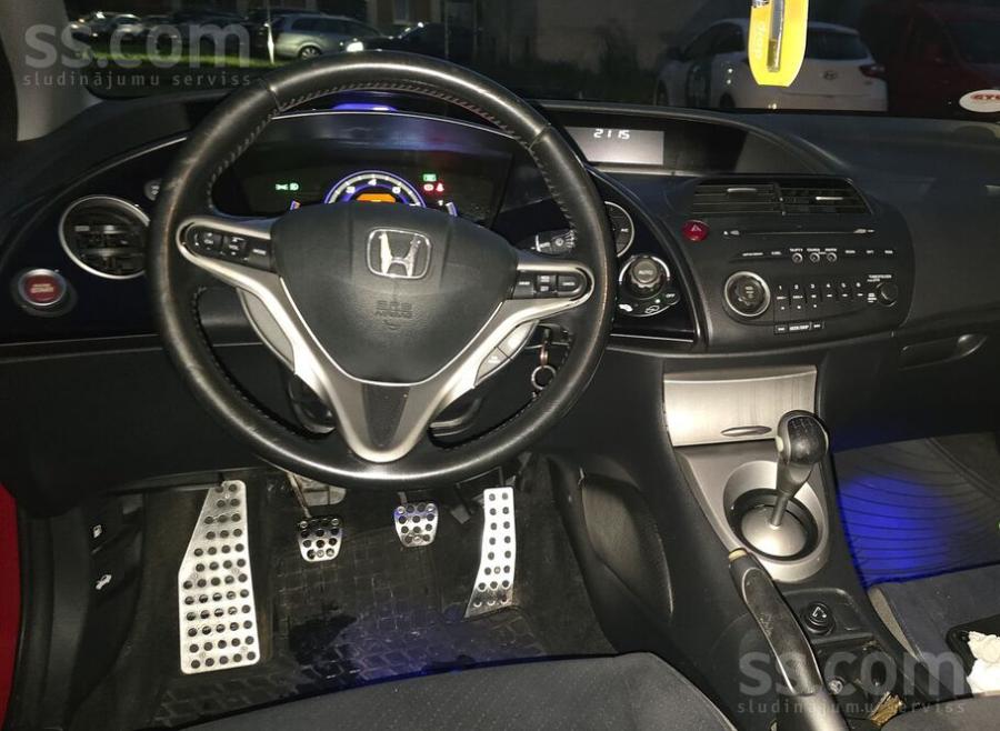 Sarkans Honda Civic 2007 Daugavpils, ar dzinēja tilpumu 1.80 L un nobraukumu 298 tūkst. km par 2750 €, foto 9 vietnē AUTOMOTO.COM.LV